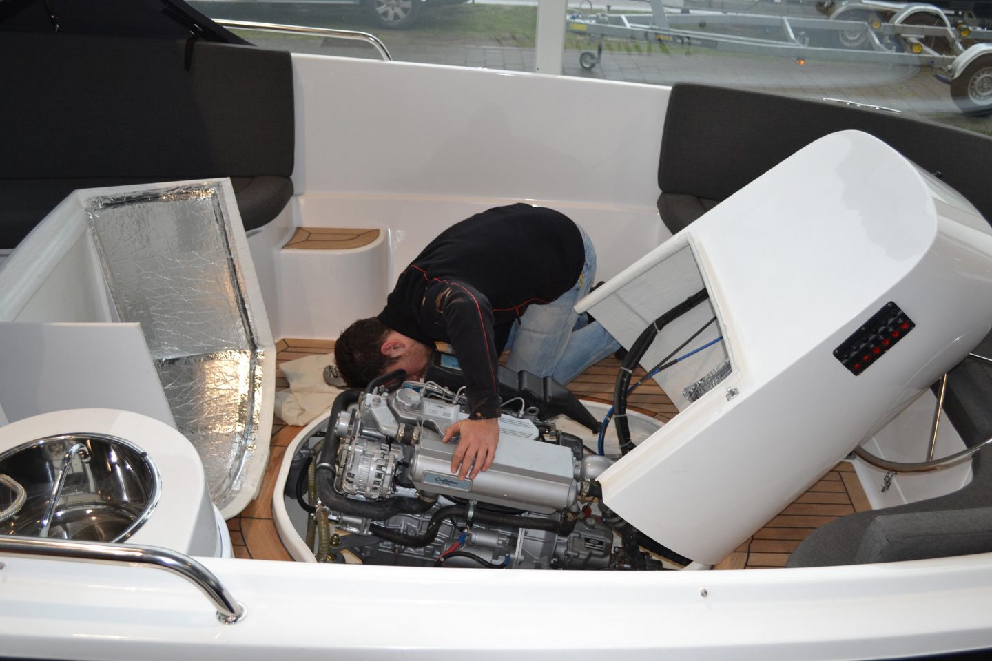 Vetus 65 PK meerprijs (motor inbouw 1150,-) - Verschuur Watersport