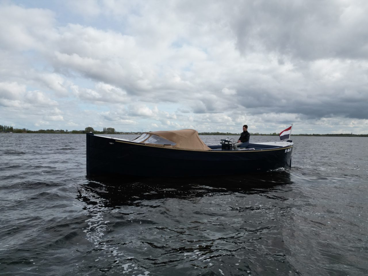 Prachtige Custom Build 10 Meter Sloep met 300 PK Suzuki Motor ...