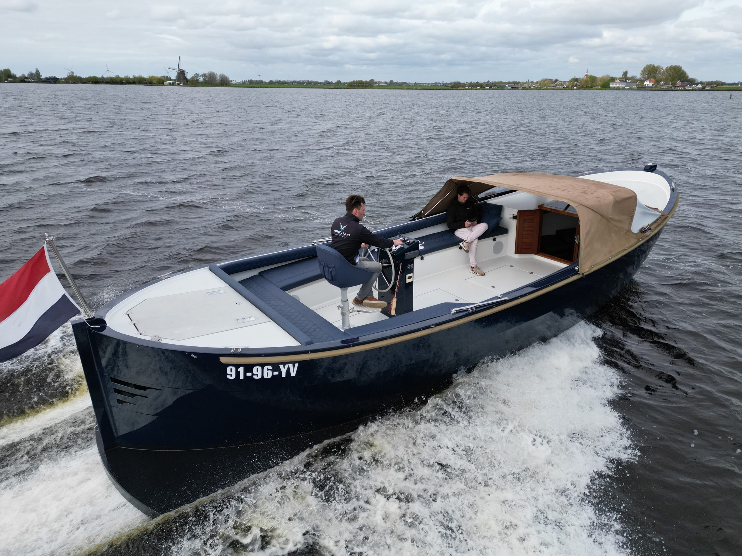 Prachtige Custom Build 10 Meter Sloep met 300 PK Suzuki Motor ...