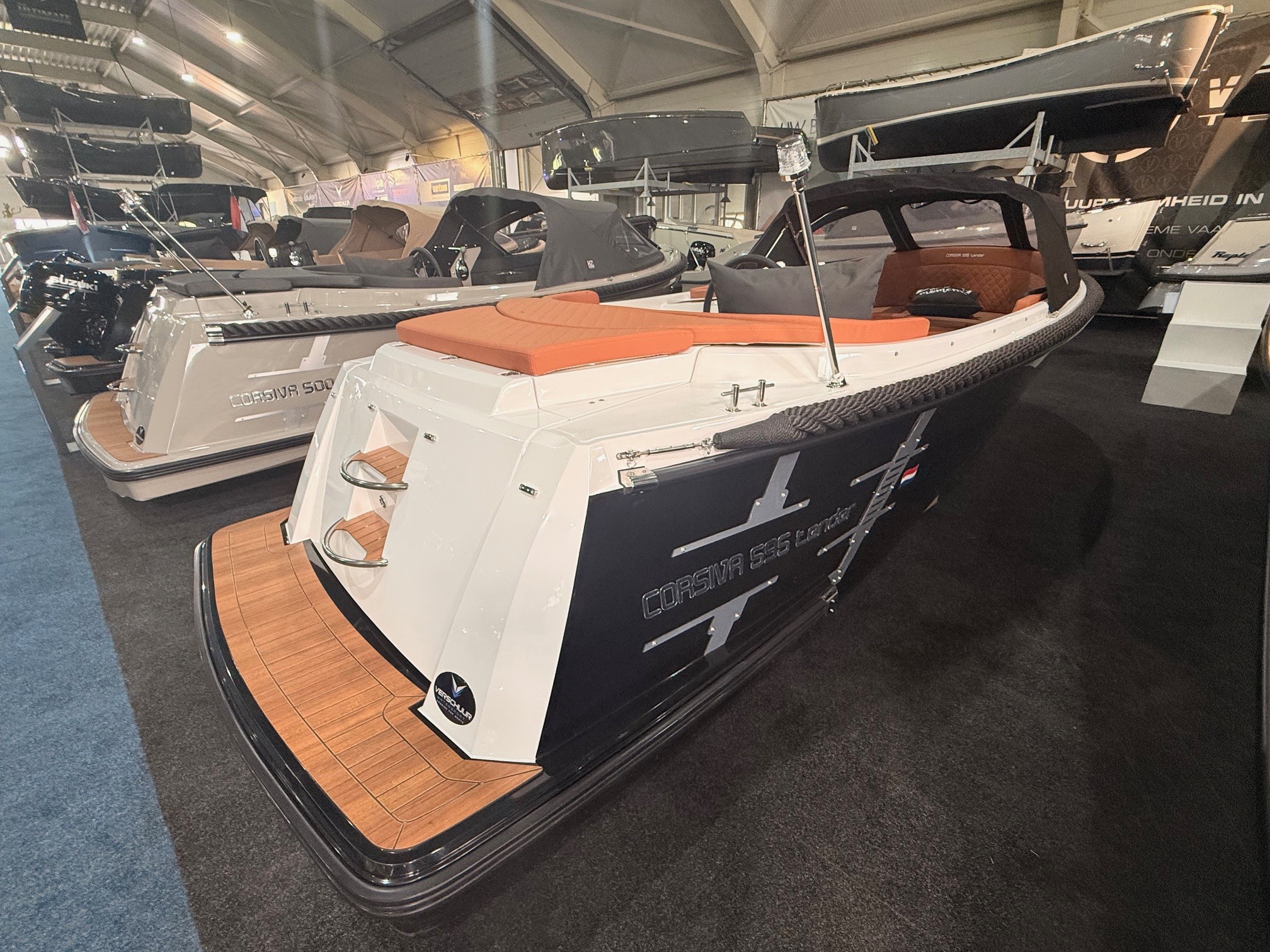 Corsiva 595 met 60 Pk, demo - Verschuur Watersport