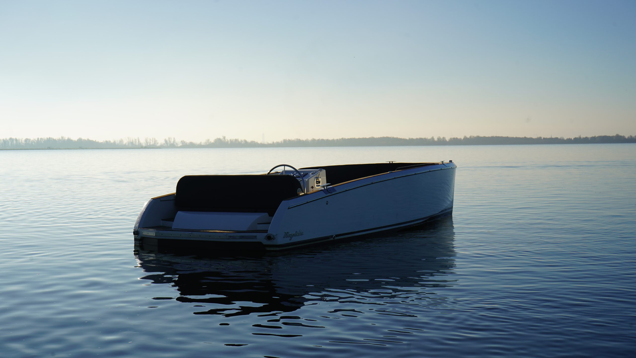 Rapida 666 Tender Demo incl. 57pk yanmar - Verschuur Watersport